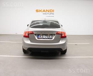 Brown Volvo S60 2012 in Riga, with an engine capacity of 2.00 L and mileage of 147 thousand km for 7990 €, photo 5 on AUTOMOTO.COM.LV