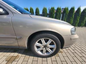 Brown Volvo S60 2002 in Alytus, with an engine capacity of 2.40 L and mileage of 448 thousand km for 1099 €, photo 20 on AUTOMOTO.COM.LV