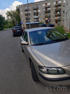 Коричневый Вольво С60 2003 в Резекне, объемом двигателя 2.40 л и пробегом 0 тыс. км за 2500 €, фото  на AUTOMOTO.COM.LV