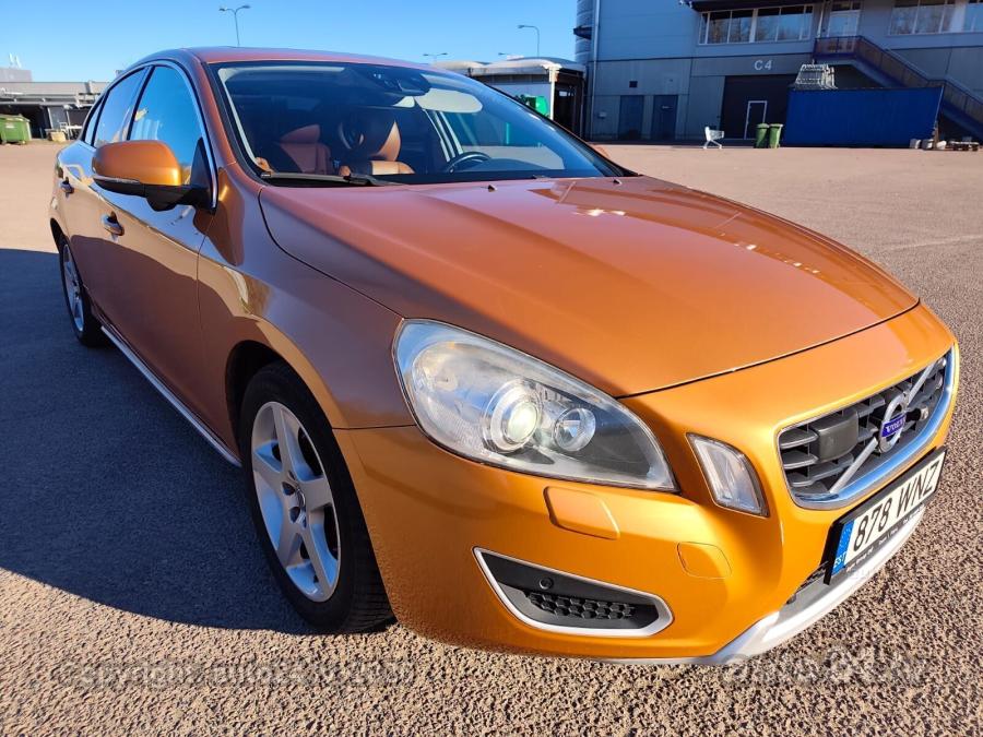 Brown Volvo S60 2010 in Tallinn, with an engine capacity of 2.00 L and mileage of 247 thousand km for 7000 €, photo 10 on AUTOMOTO.COM.LV