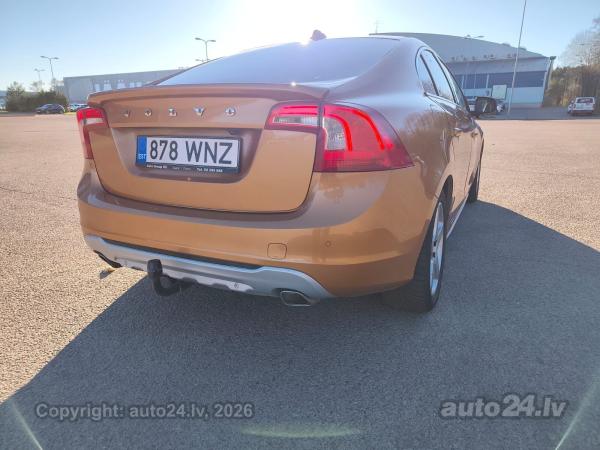Brown Volvo S60 2010 in Tallinn, with an engine capacity of 2.00 L and mileage of 247 thousand km for 7000 €, photo 10 on AUTOMOTO.COM.LV