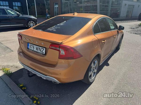Brūns Volvo S60 2010 Tallina, ar dzinēja tilpumu 2.00 L un nobraukumu 248 tūkst. km par 5990 €, foto 2 vietnē AUTOMOTO.COM.LV