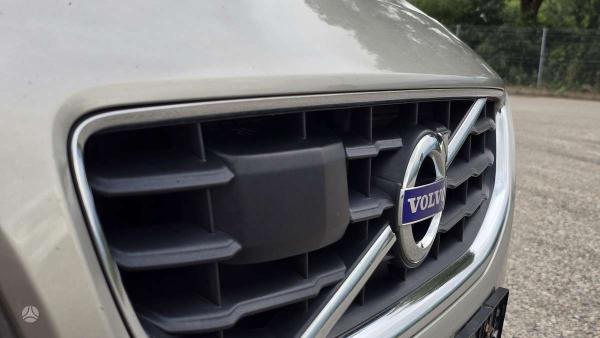 Brown Volvo S60 2010 in Marijampole, with an engine capacity of 1.98 L and mileage of 277 thousand km for 5150 €, photo 10 on AUTOMOTO.COM.LV
