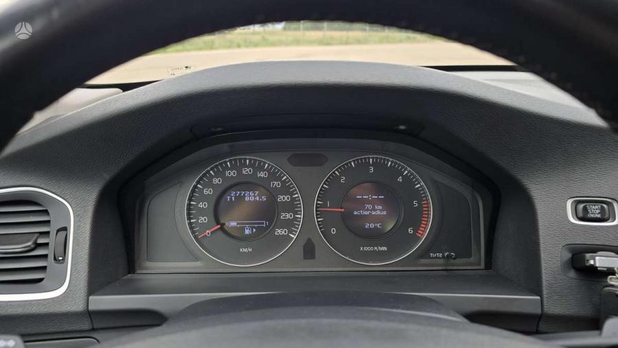 Brūns Volvo S60 2010 Marijampole, ar dzinēja tilpumu 1.98 L un nobraukumu 277 tūkst. km par 5150 €, foto 16 vietnē AUTOMOTO.COM.LV