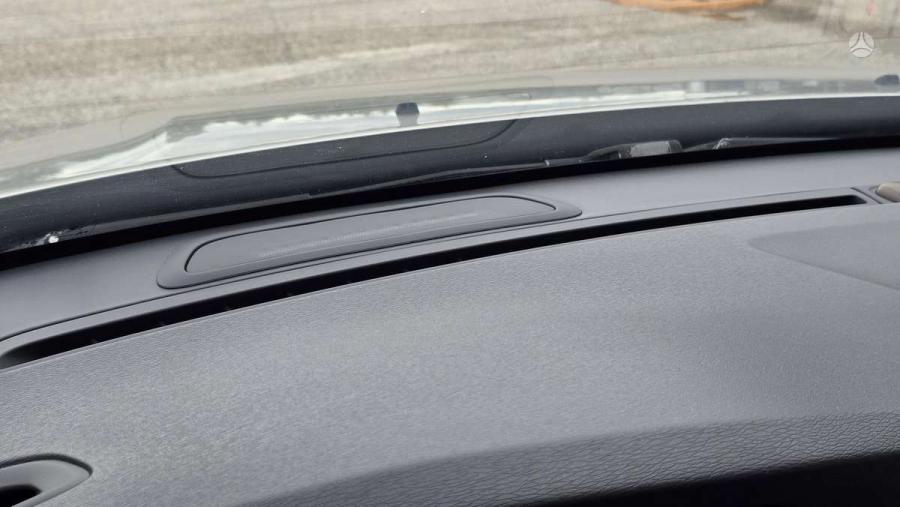 Brūns Volvo S60 2010 Marijampole, ar dzinēja tilpumu 1.98 L un nobraukumu 277 tūkst. km par 5150 €, foto 18 vietnē AUTOMOTO.COM.LV