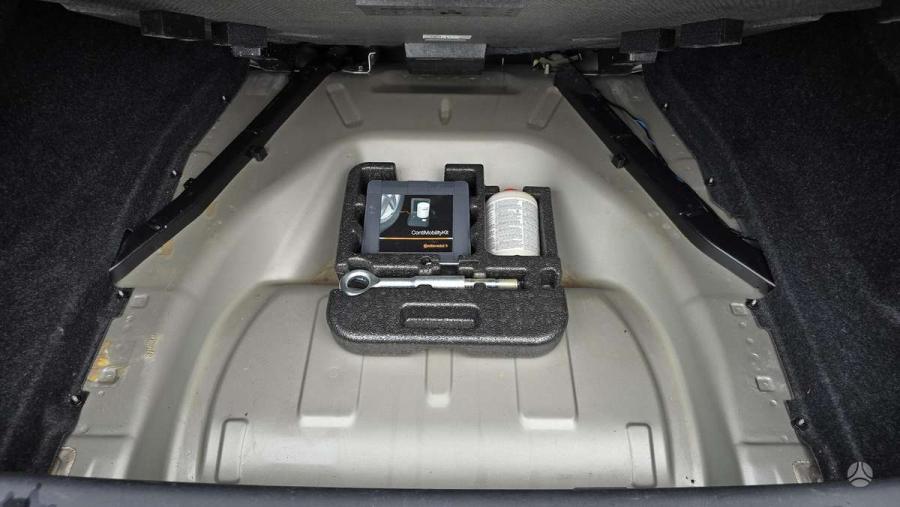 Brūns Volvo S60 2010 Marijampole, ar dzinēja tilpumu 1.98 L un nobraukumu 277 tūkst. km par 5150 €, foto 24 vietnē AUTOMOTO.COM.LV