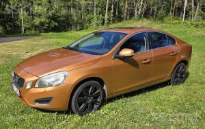Brown Volvo S60 2010 in Riga, with an engine capacity of 2.00 L and mileage of 233 thousand km for 6000 €, photo  on AUTOMOTO.COM.LV