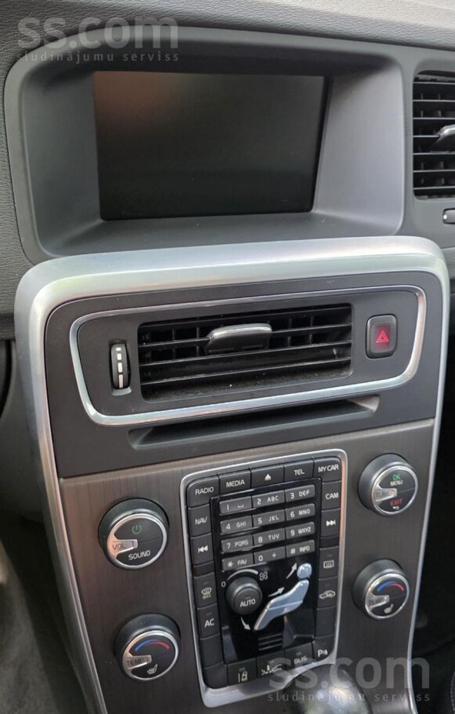 Brūns Volvo S60 2010 Rīga, ar dzinēja tilpumu 2.00 L un nobraukumu 233 tūkst. km par 6000 €, foto 8 vietnē AUTOMOTO.COM.LV