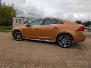 Brūns Volvo S60 2010 Rīga, ar dzinēja tilpumu 2.00 L un nobraukumu 192 tūkst. km par 5300 €, foto 8 vietnē AUTOMOTO.COM.LV