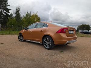 Brūns Volvo S60 2010 Rīga, ar dzinēja tilpumu 2.00 L un nobraukumu 192 tūkst. km par 5300 €, foto 9 vietnē AUTOMOTO.COM.LV