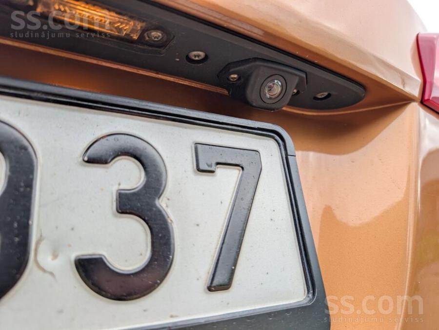 Brūns Volvo S60 2010 Rīga, ar dzinēja tilpumu 2.00 L un nobraukumu 192 tūkst. km par 5300 €, foto 14 vietnē AUTOMOTO.COM.LV