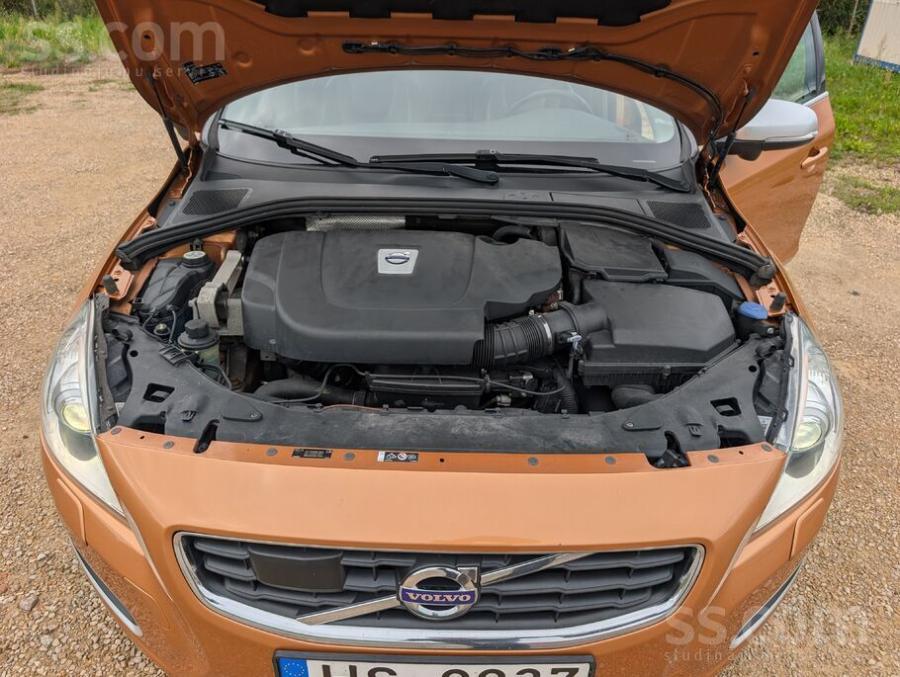 Brūns Volvo S60 2010 Rīga, ar dzinēja tilpumu 2.00 L un nobraukumu 192 tūkst. km par 5300 €, foto 29 vietnē AUTOMOTO.COM.LV
