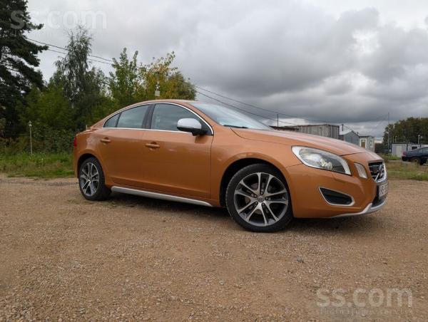 Volvo S60 2010 Rīga vietnē Brūns Volvo S60 2010 Rīga, ar dzinēja tilpumu 2.00 L un nobraukumu 192 tūkst. km par 5300 €, foto 5 vietnē AUTOMOTO.COM.LV