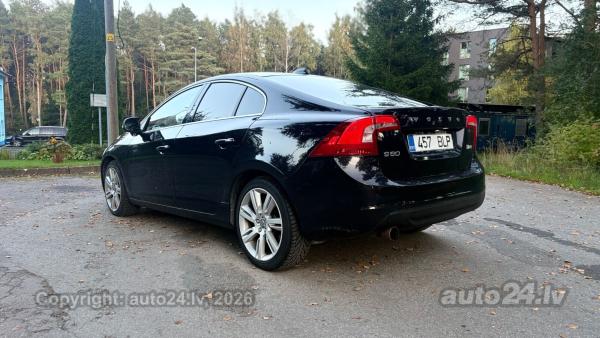Brown Volvo S60 2010 in Tallinn, with an engine capacity of 2.00 L and mileage of 400 thousand km for 4900 €, photo 5 on AUTOMOTO.COM.LV
