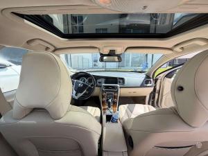 Brūns Volvo S60 2011 Kauņa, ar dzinēja tilpumu 1.98 L un nobraukumu 357 tūkst. km par 5300 €, foto 5 vietnē AUTOMOTO.COM.LV