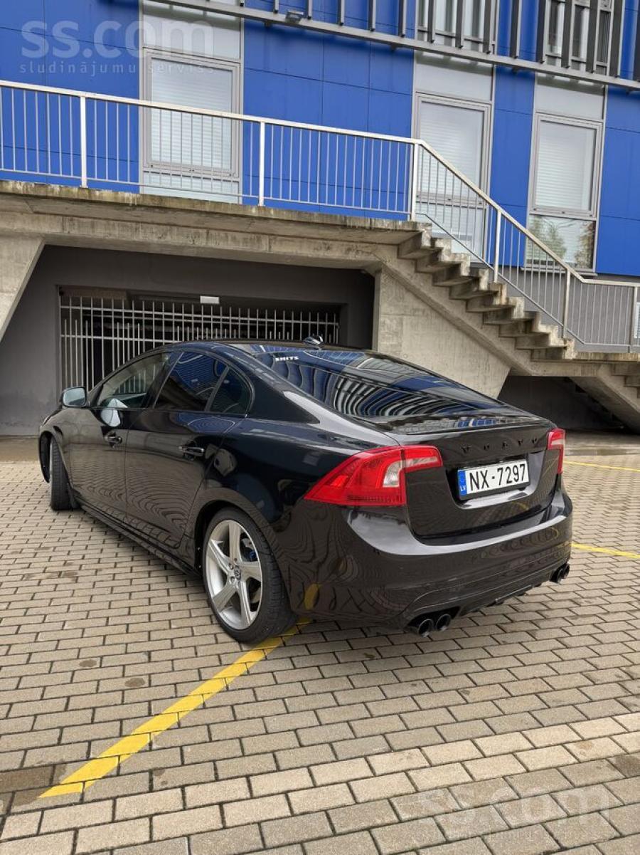 Brown Volvo S60 2011 in Jekabpils, with an engine capacity of 2.00 L and mileage of 356 thousand km for 6800 €, photo 4 on AUTOMOTO.COM.LV