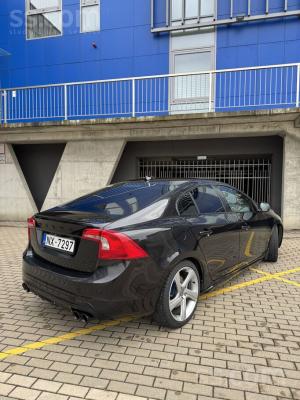 Brown Volvo S60 2011 in Jekabpils, with an engine capacity of 2.00 L and mileage of 356 thousand km for 6800 €, photo 5 on AUTOMOTO.COM.LV