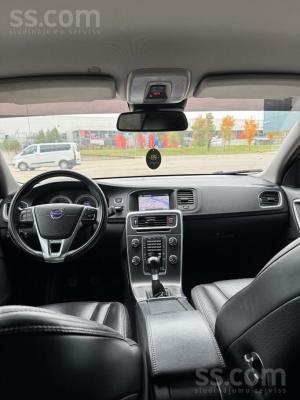 Brown Volvo S60 2011 in Jekabpils, with an engine capacity of 2.00 L and mileage of 356 thousand km for 6800 €, photo 8 on AUTOMOTO.COM.LV