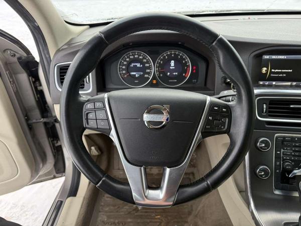 Brūns Volvo S60 2012 Šauļi, ar dzinēja tilpumu 1.60 L un nobraukumu 238 tūkst. km par 3500 €, foto 10 vietnē AUTOMOTO.COM.LV