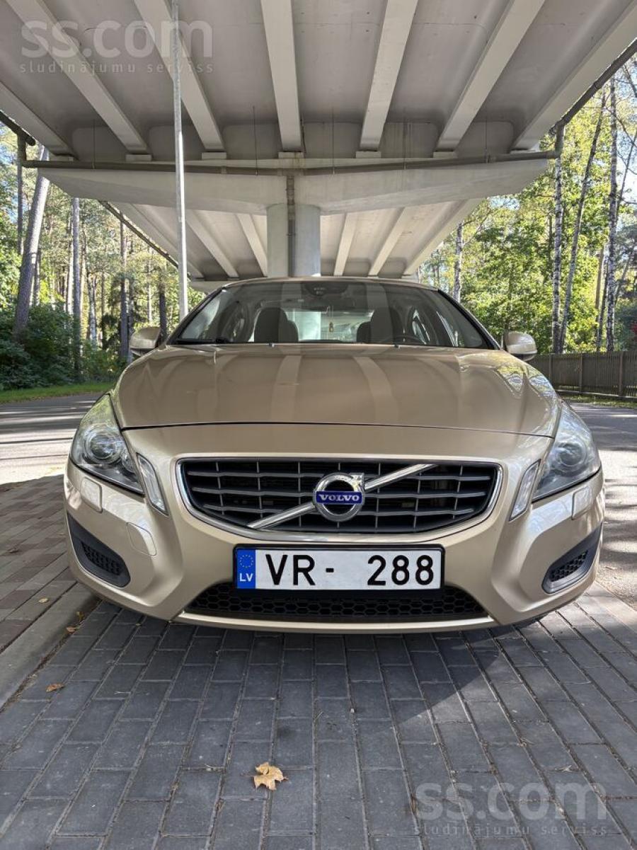 Brūns Volvo S60 2012 Jūrmala, ar dzinēja tilpumu 1.60 L un nobraukumu 246 tūkst. km par 5900 €, foto 1 vietnē AUTOMOTO.COM.LV