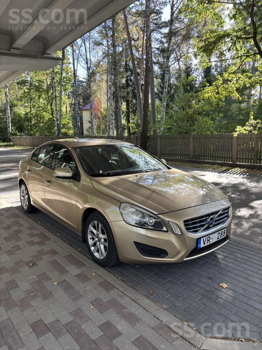 Brūns Volvo S60 2012 Jūrmala, ar dzinēja tilpumu 1.60 L un nobraukumu 246 tūkst. km par 5900 €, foto 4 vietnē AUTOMOTO.COM.LV