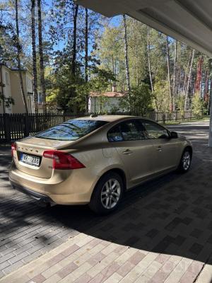 Brūns Volvo S60 2012 Jūrmala, ar dzinēja tilpumu 1.60 L un nobraukumu 246 tūkst. km par 5900 €, foto 7 vietnē AUTOMOTO.COM.LV