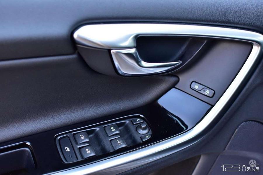 Brūns Volvo S60 2015 Kretinga, ar dzinēja tilpumu 2.00 L un nobraukumu 270 tūkst. km par 7650 €, foto 15 vietnē AUTOMOTO.COM.LV