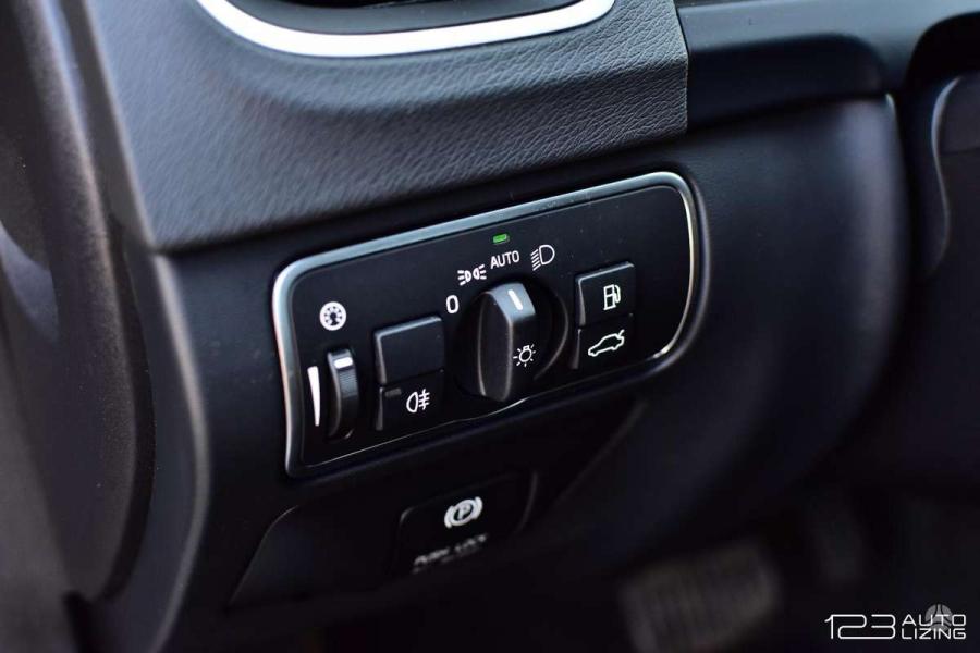 Brūns Volvo S60 2015 Kretinga, ar dzinēja tilpumu 2.00 L un nobraukumu 270 tūkst. km par 7650 €, foto 19 vietnē AUTOMOTO.COM.LV