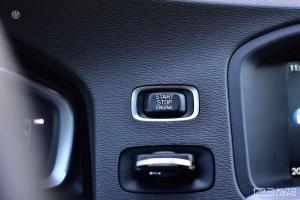 Brūns Volvo S60 2015 Kretinga, ar dzinēja tilpumu 2.00 L un nobraukumu 270 tūkst. km par 7650 €, foto 23 vietnē AUTOMOTO.COM.LV