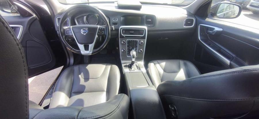 Brown Volvo S60 2015 in Klaipeda, with an engine capacity of 2.00 L and mileage of 200 thousand km for 5200 €, photo 21 on AUTOMOTO.COM.LV