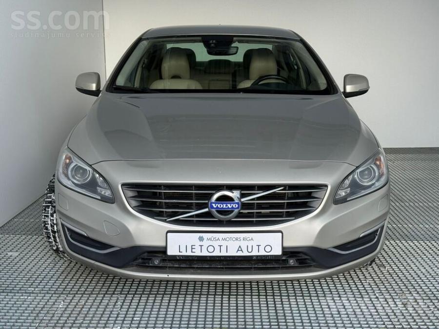 Brown Volvo S60 2017 in Riga, with an engine capacity of 2.00 L and mileage of 256 thousand km for 10500 €, photo 2 on AUTOMOTO.COM.LV