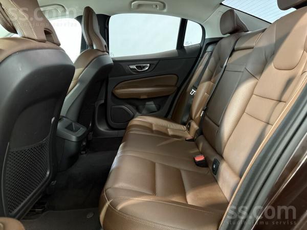Brown Volvo S60 2020 in Ventspils, with an engine capacity of 2.00 L and mileage of 105 thousand km for 22490 €, photo 6 on AUTOMOTO.COM.LV