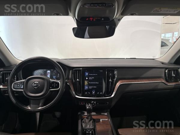 Brown Volvo S60 2020 in Ventspils, with an engine capacity of 2.00 L and mileage of 105 thousand km for 22490 €, photo 9 on AUTOMOTO.COM.LV