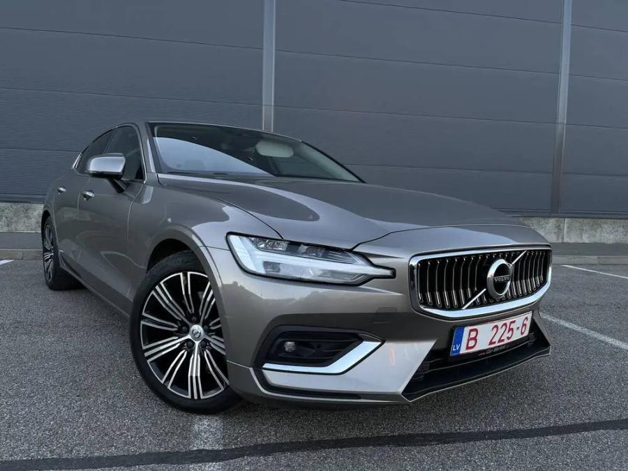 Brūns Volvo S60 2020 Rīga, ar dzinēja tilpumu 2.00 L un nobraukumu 229 tūkst. km par 16990 €, foto 3 vietnē AUTOMOTO.COM.LV