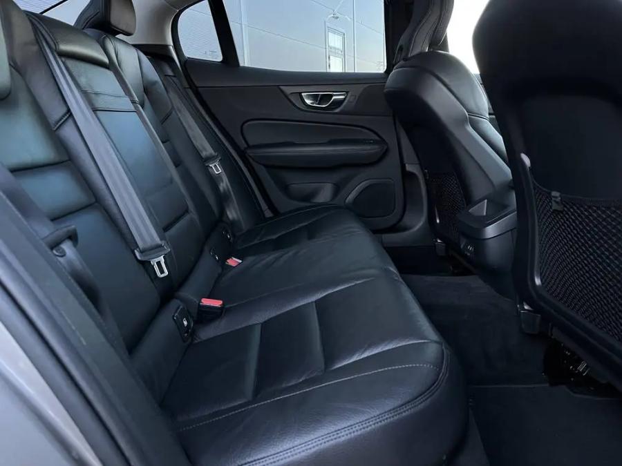 Brūns Volvo S60 2020 Rīga, ar dzinēja tilpumu 2.00 L un nobraukumu 229 tūkst. km par 16990 €, foto 8 vietnē AUTOMOTO.COM.LV