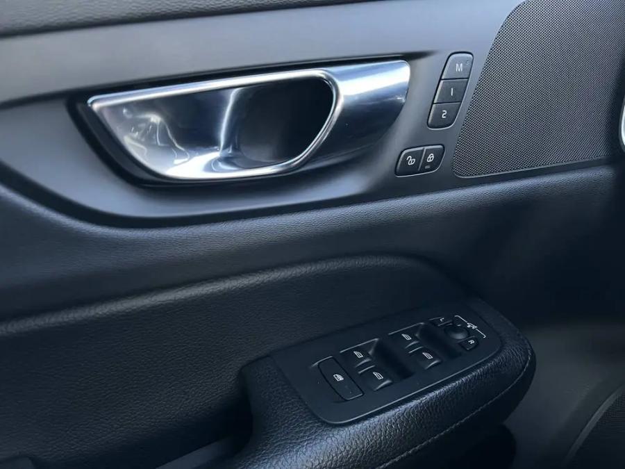 Brūns Volvo S60 2020 Rīga, ar dzinēja tilpumu 2.00 L un nobraukumu 229 tūkst. km par 16990 €, foto 16 vietnē AUTOMOTO.COM.LV