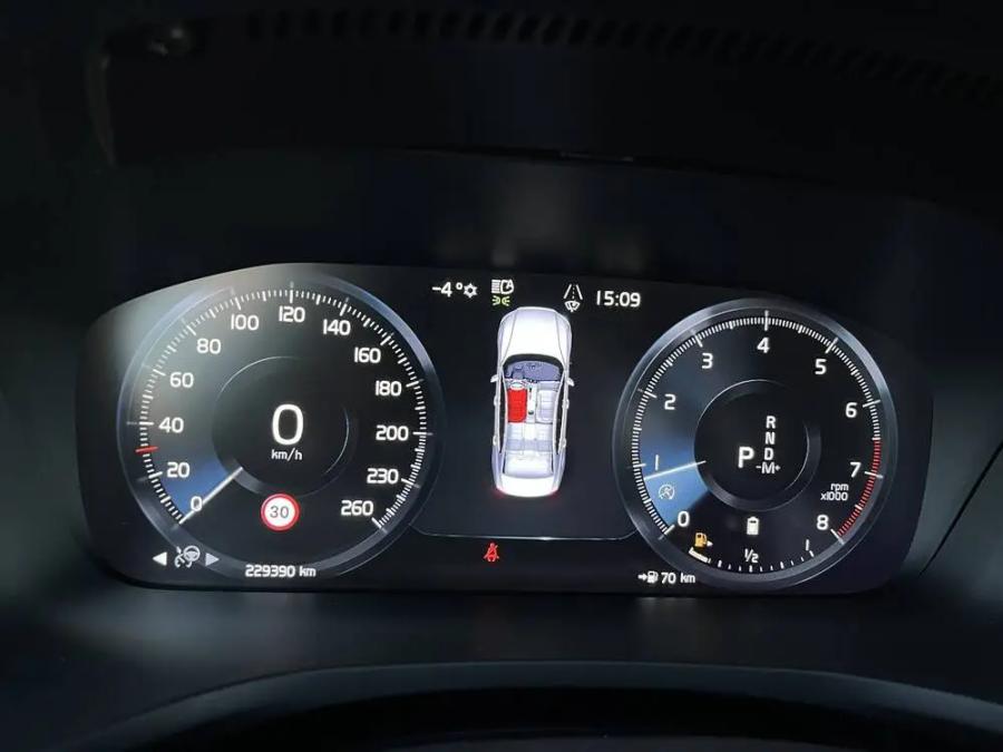 Brūns Volvo S60 2020 Rīga, ar dzinēja tilpumu 2.00 L un nobraukumu 229 tūkst. km par 16990 €, foto 21 vietnē AUTOMOTO.COM.LV