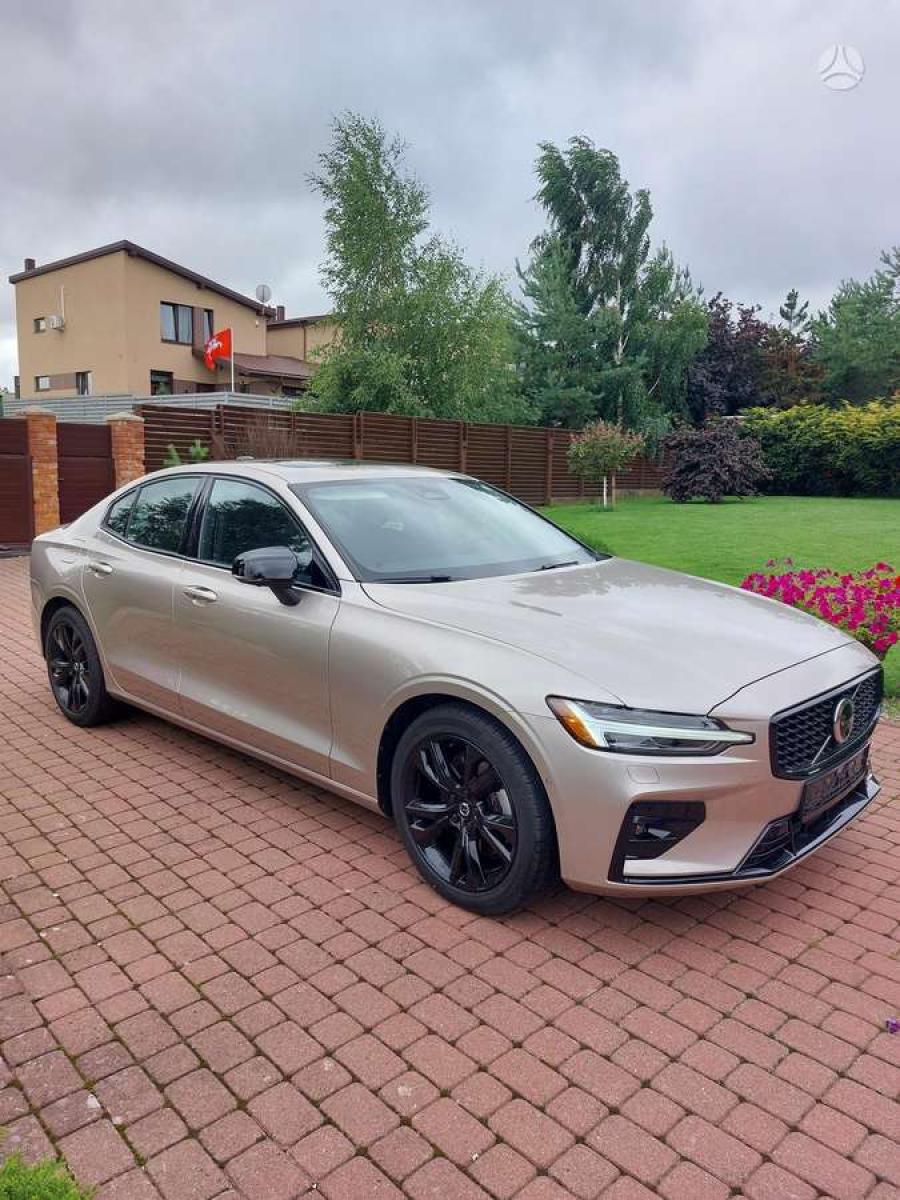 Brūns Volvo S60 2023 Klaipėda, ar dzinēja tilpumu 2.00 L un nobraukumu 24 tūkst. km par 25300 €, foto 4 vietnē AUTOMOTO.COM.LV