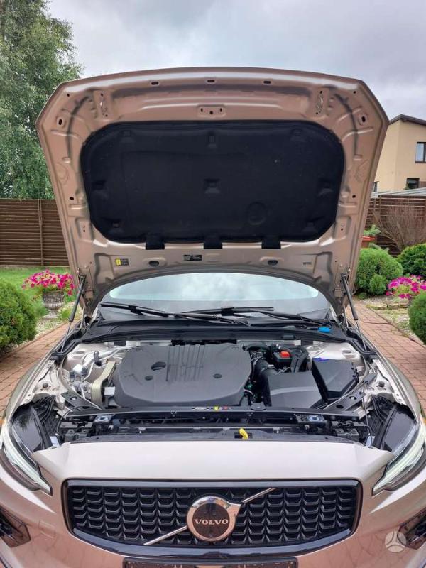 Brūns Volvo S60 2023 Klaipėda, ar dzinēja tilpumu 2.00 L un nobraukumu 24 tūkst. km par 25300 €, foto 9 vietnē AUTOMOTO.COM.LV