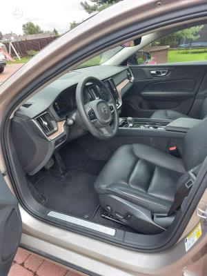 Brūns Volvo S60 2023 Klaipėda, ar dzinēja tilpumu 2.00 L un nobraukumu 24 tūkst. km par 25300 €, foto 15 vietnē AUTOMOTO.COM.LV
