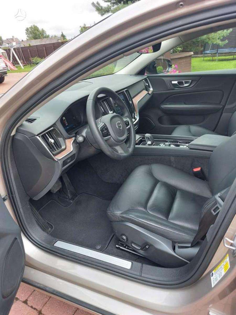 Brūns Volvo S60 2023 Klaipėda, ar dzinēja tilpumu 2.00 L un nobraukumu 24 tūkst. km par 25300 €, foto 15 vietnē AUTOMOTO.COM.LV