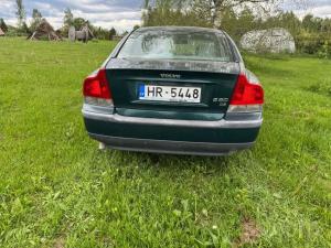 Zaļš Volvo S60 2001 Ogre, ar dzinēja tilpumu 2.40 L un nobraukumu 521 tūkst. km par 600 €, foto 5 vietnē AUTOMOTO.COM.LV
