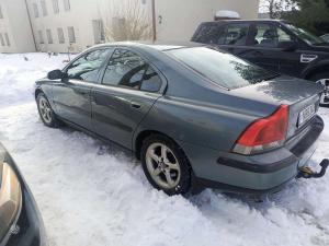 Zaļš Volvo S60 2001 Šilutė, ar dzinēja tilpumu 2.44 L un nobraukumu 381 tūkst. km par 1250 €, foto 3 vietnē AUTOMOTO.COM.LV