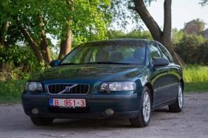 Зеленый Вольво С60 2001 в Гробиня, объемом двигателя 2.40 л и пробегом 313 тыс. км за 1850 €, фото  на AUTOMOTO.COM.LV