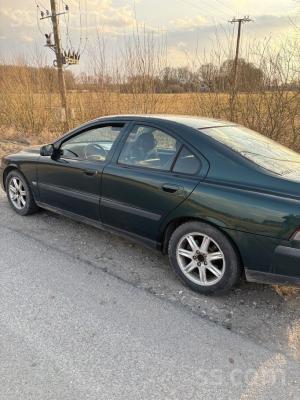 Zaļš Volvo S60 2002 Jelgava, ar dzinēja tilpumu 2.40 L un nobraukumu 384 tūkst. km par 1700 €, foto 4 vietnē AUTOMOTO.COM.LV