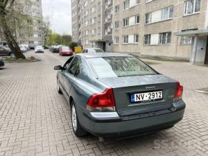 Zaļš Volvo S60 2002 Rīga, ar dzinēja tilpumu 2.40 L un nobraukumu 277 tūkst. km par 1150 €, foto 6 vietnē AUTOMOTO.COM.LV