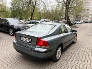 Zaļš Volvo S60 2002 Rīga, ar dzinēja tilpumu 2.40 L un nobraukumu 277 tūkst. km par 1150 €, foto 7 vietnē AUTOMOTO.COM.LV