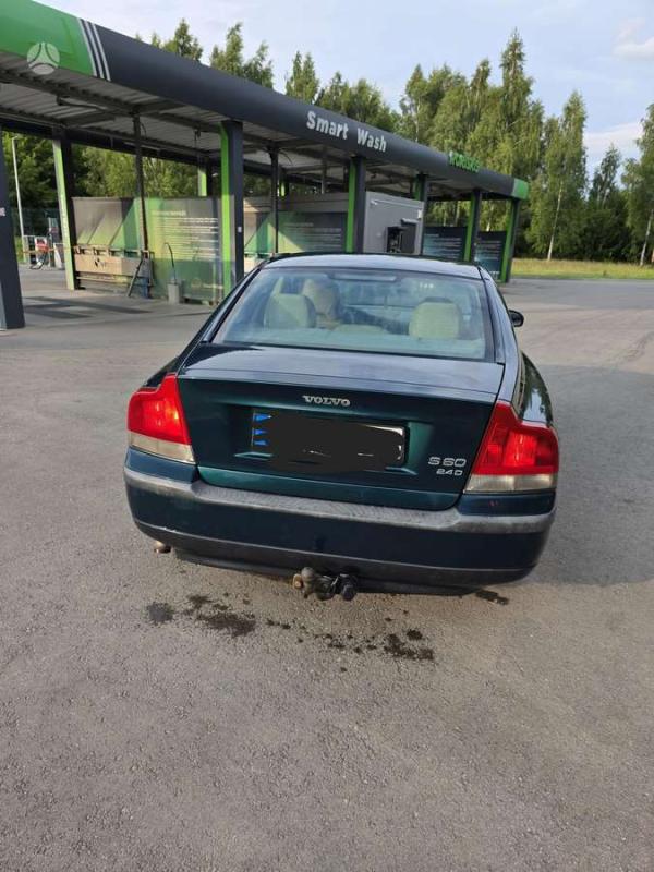 Zaļš Volvo S60 2002 Rokiškis, ar dzinēja tilpumu 2.40 L un nobraukumu 3 tūkst. km par 900 €, foto 3 vietnē AUTOMOTO.COM.LV