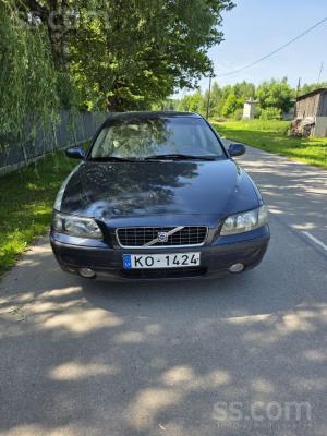 Зеленый Вольво С60 2003 в Бауска, объемом двигателя 2.40 л и пробегом 347 тыс. км за 1550 €, фото 5 на AUTOMOTO.COM.LV