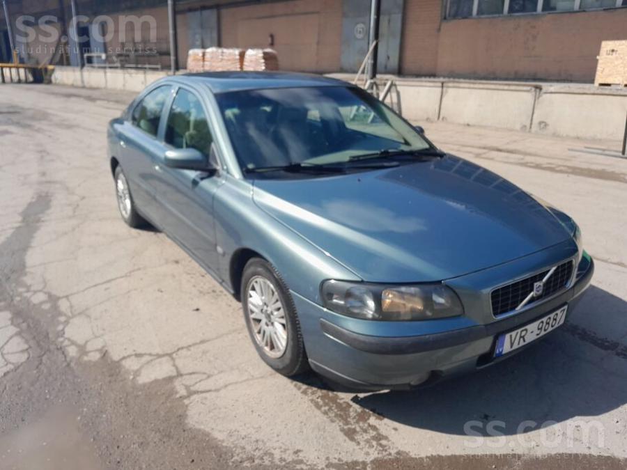 Zaļš Volvo S60 2004 Rīga, ar dzinēja tilpumu 2.40 L un nobraukumu 0 tūkst. km par 1790 €, foto 8 vietnē AUTOMOTO.COM.LV